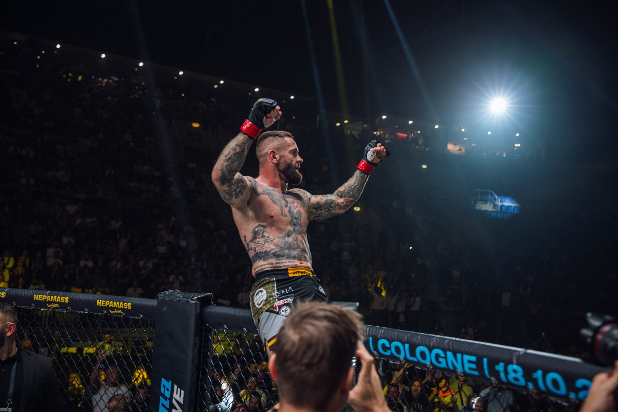 MMA HANDSCHUH VLASTO ČEPO OKTAGON 77– OKTAGON MMA Store